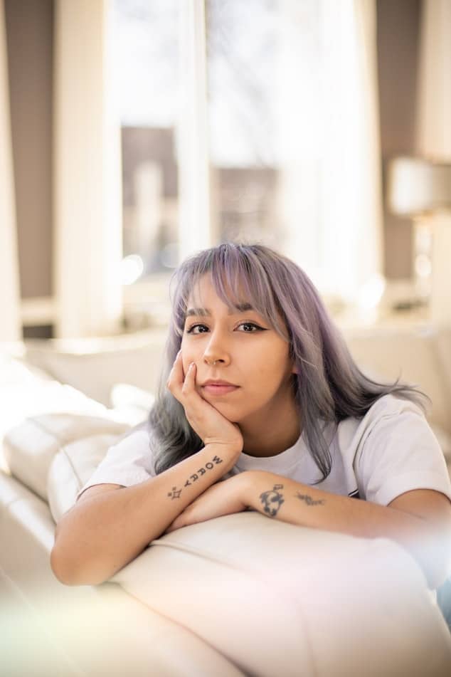 How To Get Hair Dye Off The Sink Or Tub Detailed Guide Beezzly